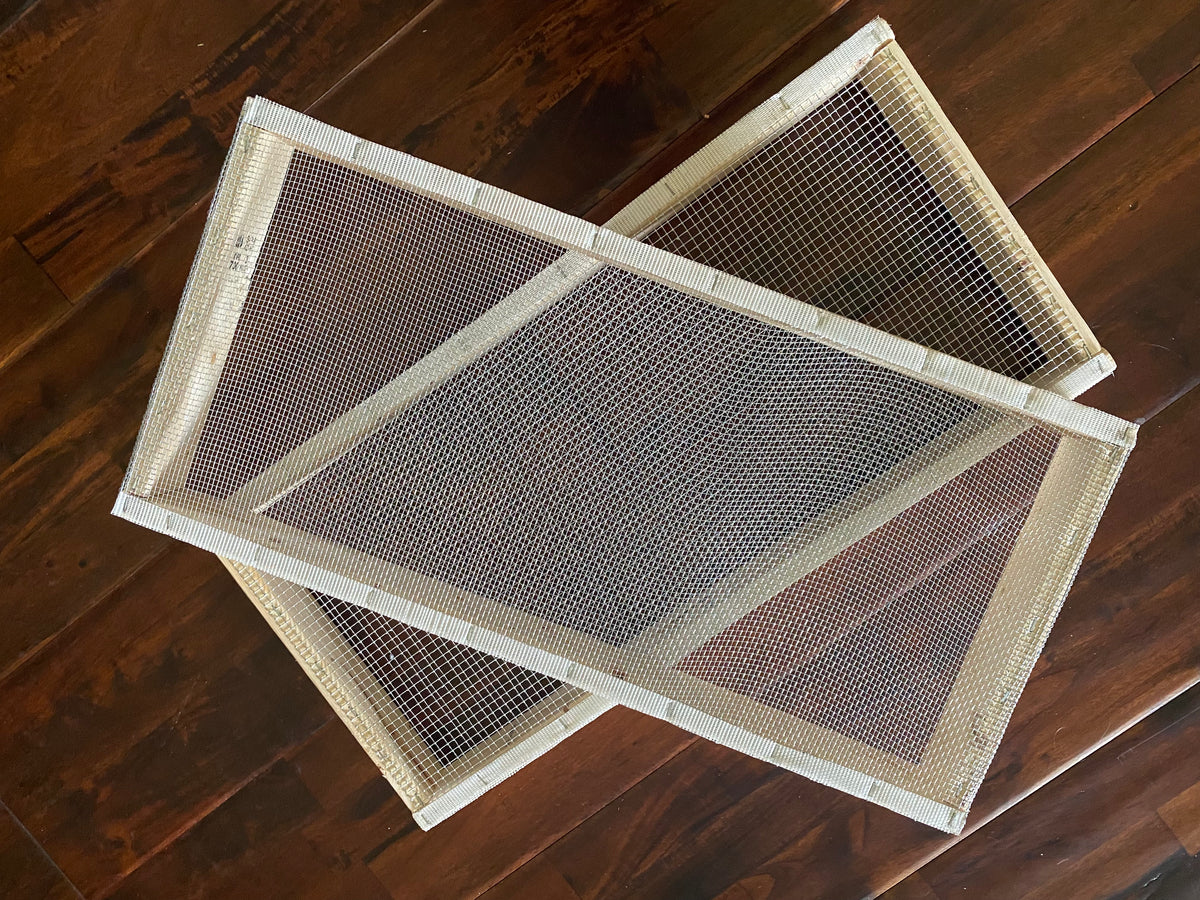 🪱Worm Compost/Castings & Gardening Hand Sifter Screens – Midwest Worms